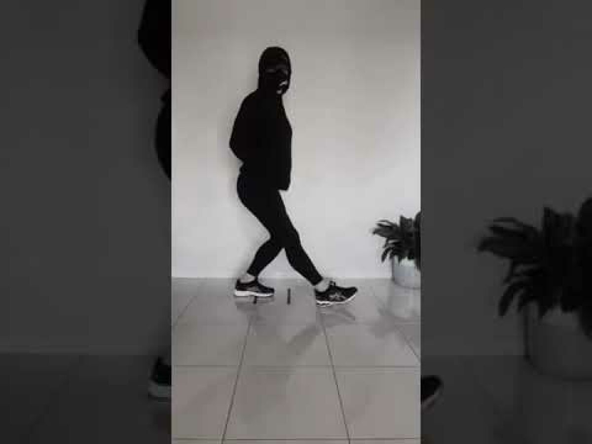 Kelly is Shuffle dance tutoirals